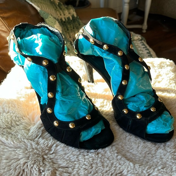 Stuart Weitzman | Shoes | Stuart Weissman Suede Studded Heels In Size 8 ...